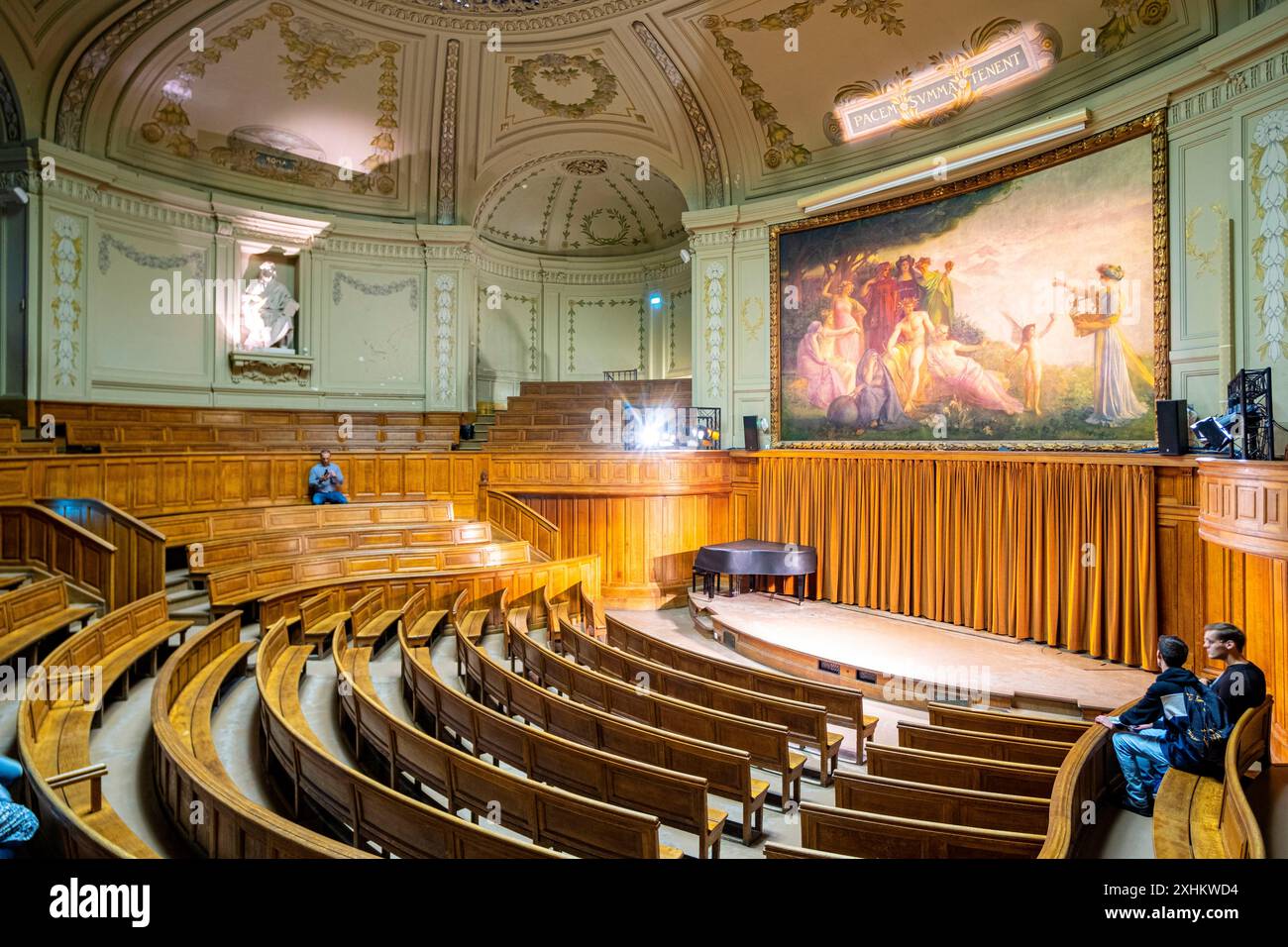 France, Paris, Sorbonne University, Richelieu amphitheater Stock Photo ...