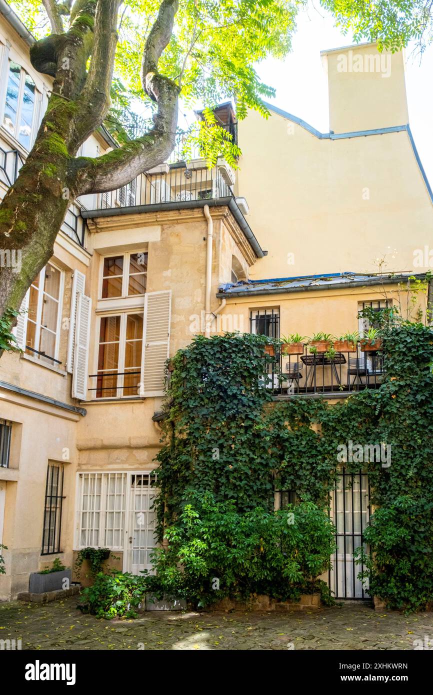 France, Paris, the Cour de Rohan, these buildings are built around a ...