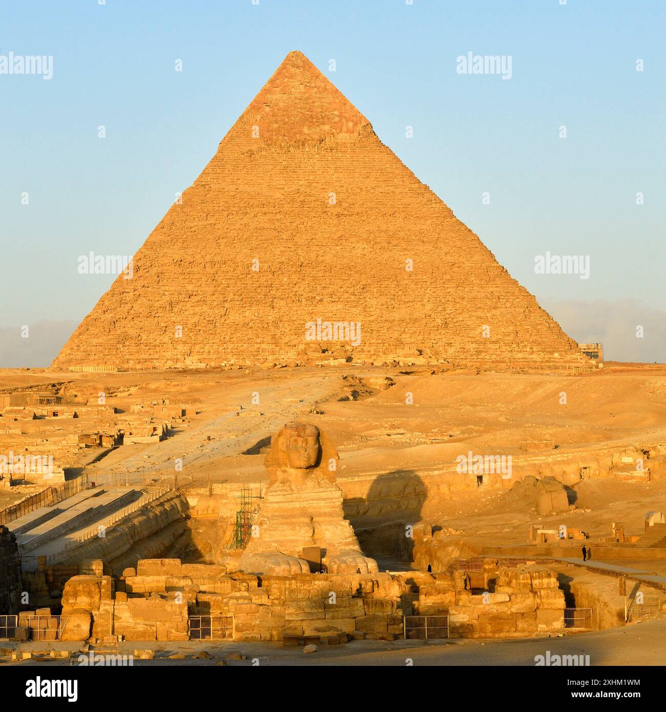 Statue of khafra museum hi-res stock photography and images - Alamy