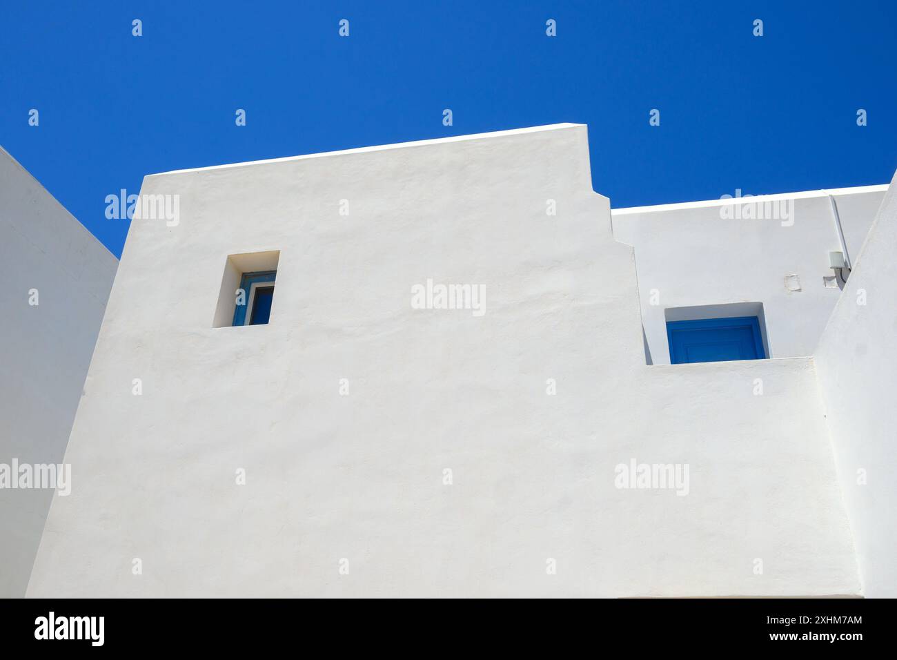 Cycladic style house facade hi-res stock photography and images - Alamy