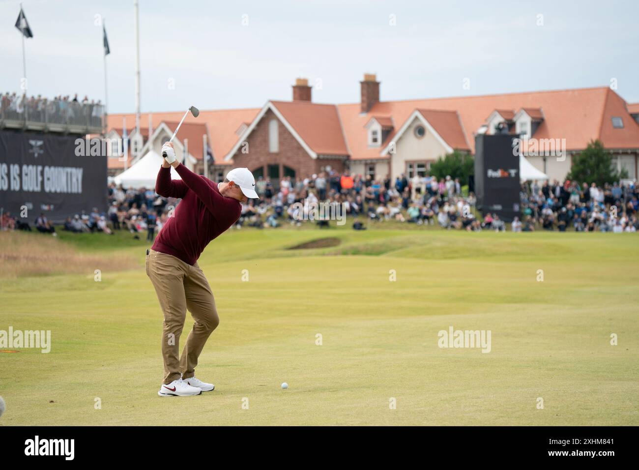 North Berwick, Scotland, UK. 13th July 2024. Scottish gofer Robert MacIntyre wins the Genesis ...