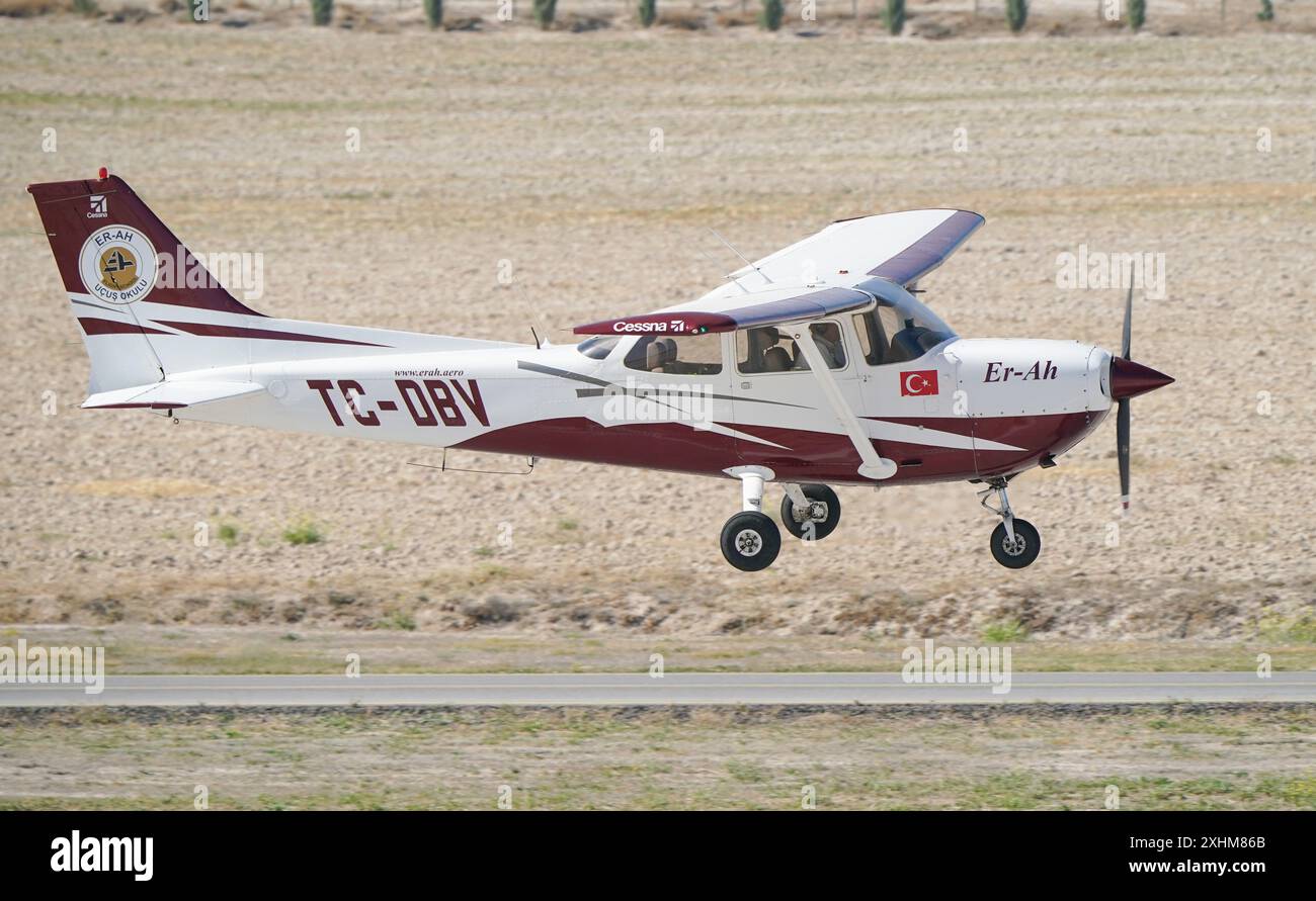 ESKISEHIR, TURKIYE - SEPTEMBER 17, 2023: Private Cessna R172K Hawk XP ...