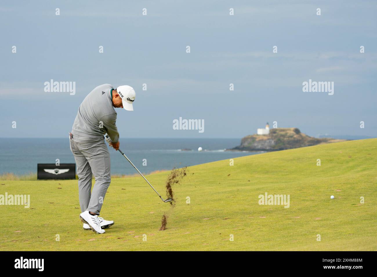 North Berwick, Scotland, UK. 13th July 2024. Scottish gofer Robert MacIntyre wins the Genesis ...