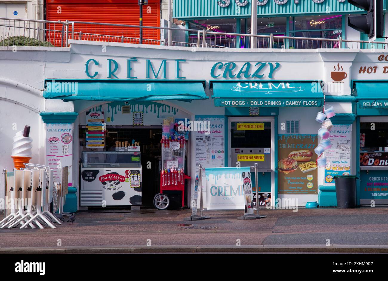 British seaside ice cream shop hi-res stock photography and images - Alamy