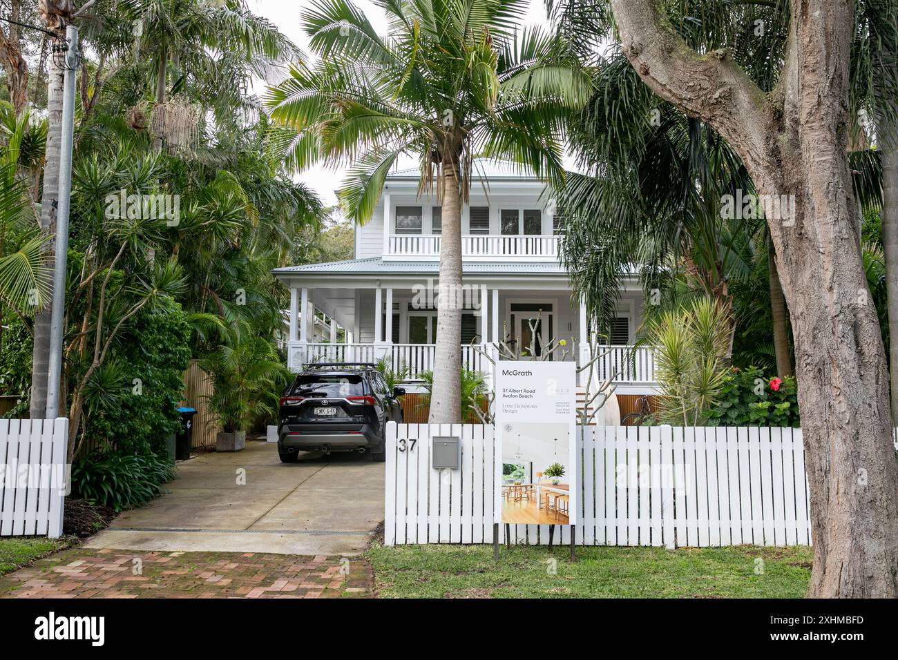 Australian modern detached Hamptons style home house in North Avalon ...