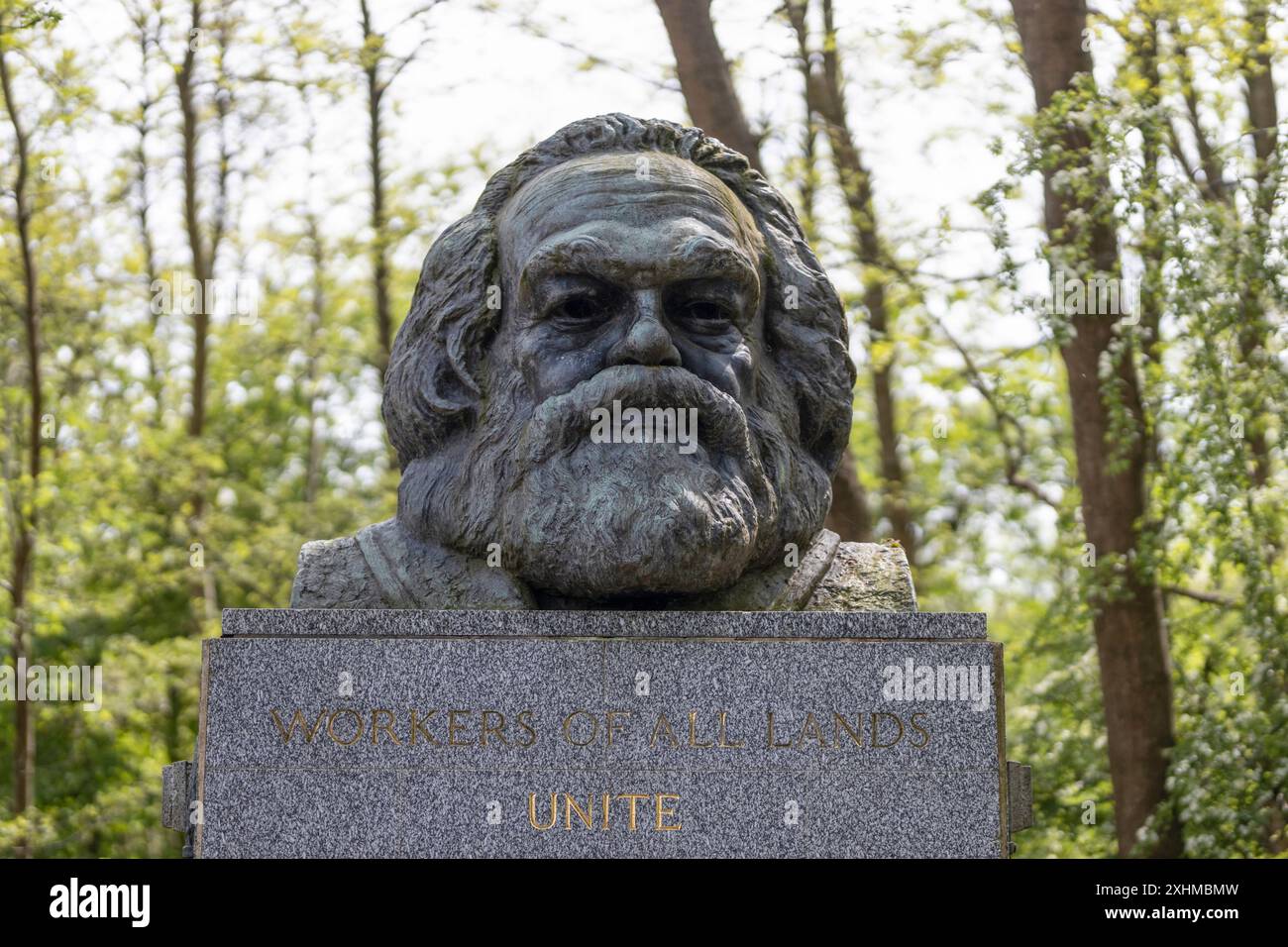 The modern memorial to Karl Marx in Highgate Cemetery, London, UK Stock ...