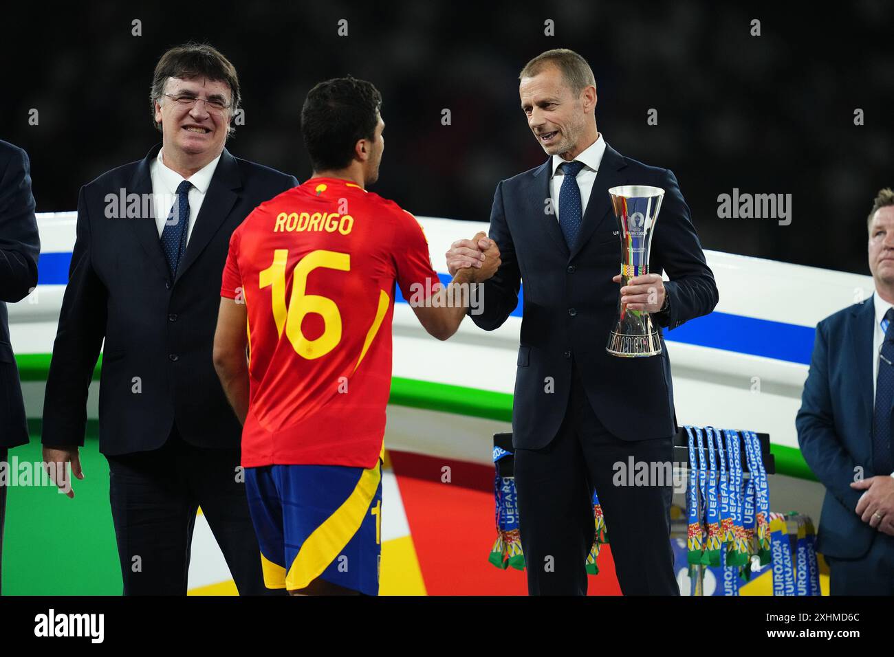 Rodri Hernandez of Spain and the UEFA President Alexander Ceferin ...