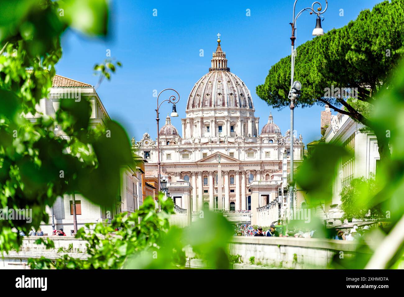 Vatican city state border hi-res stock photography and images - Alamy