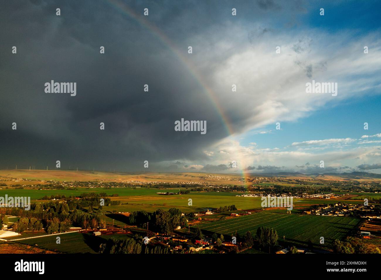 Breathtaking countryside hi-res stock photography and images - Alamy