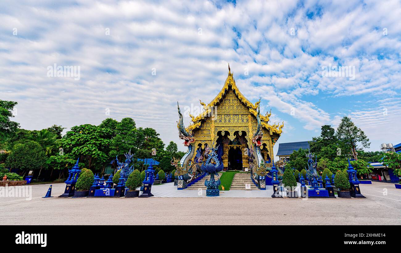 Wat Rong Suea Ten (Blue Temple), buddhist shrine, Thailand Stock Photo ...