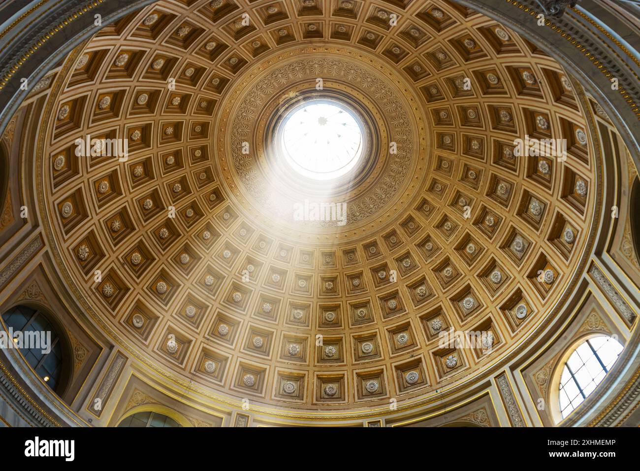 Beam of light in the dome of the basilica in Vatican, museum halls in ...