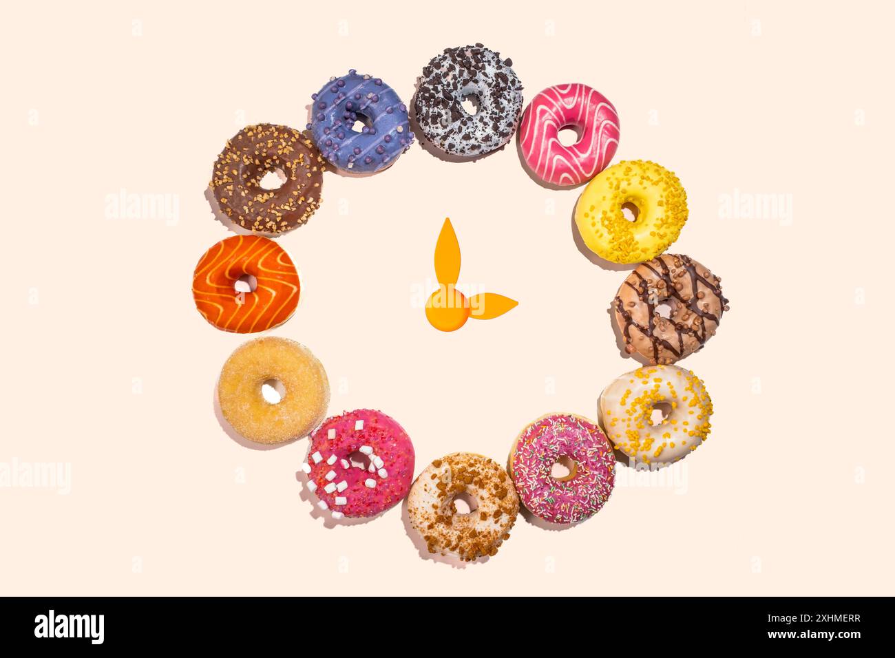 Food in shape clock hi-res stock photography and images - Alamy