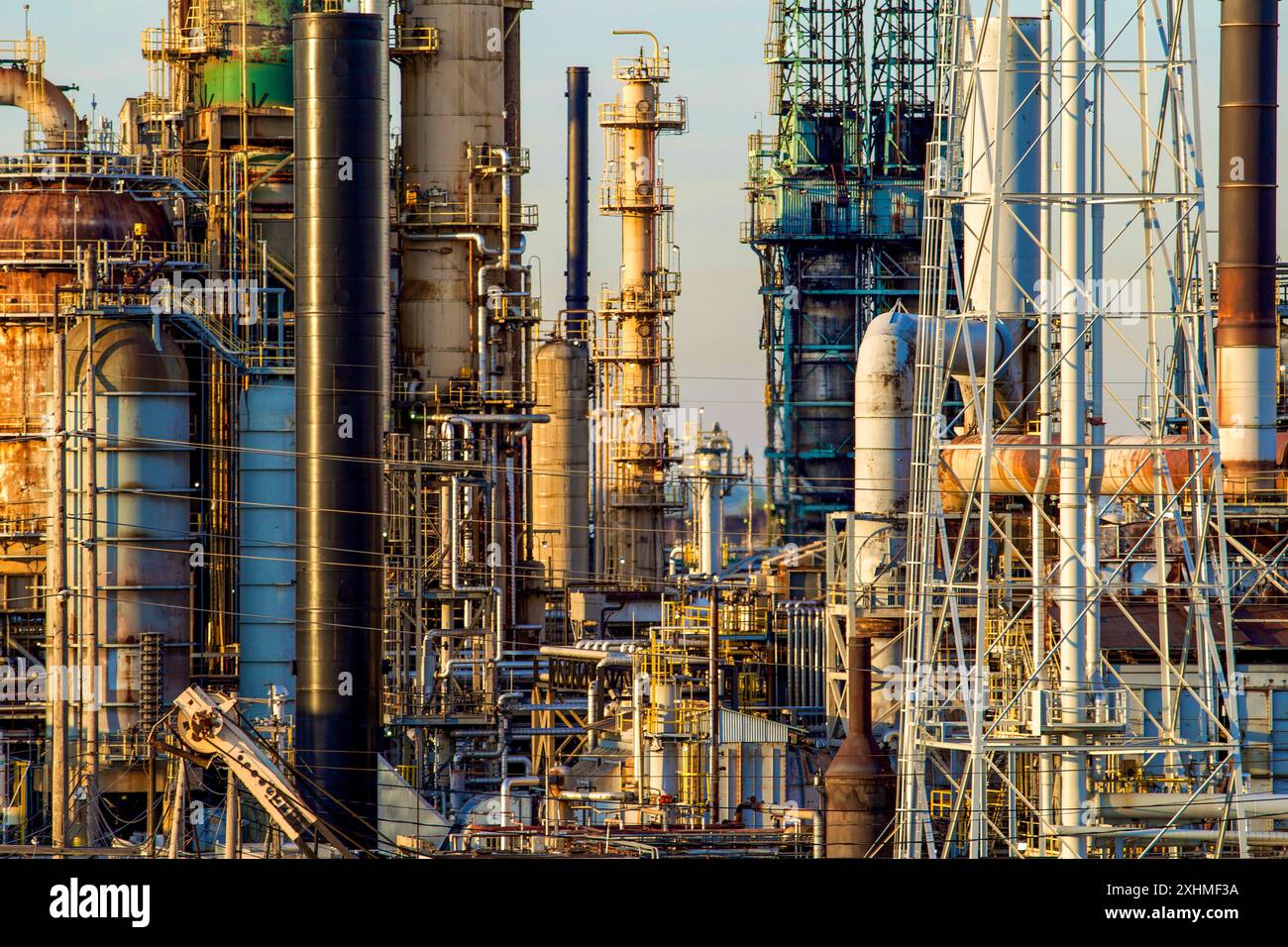 Oil and Gas refinery in Ohio Stock Photo - Alamy