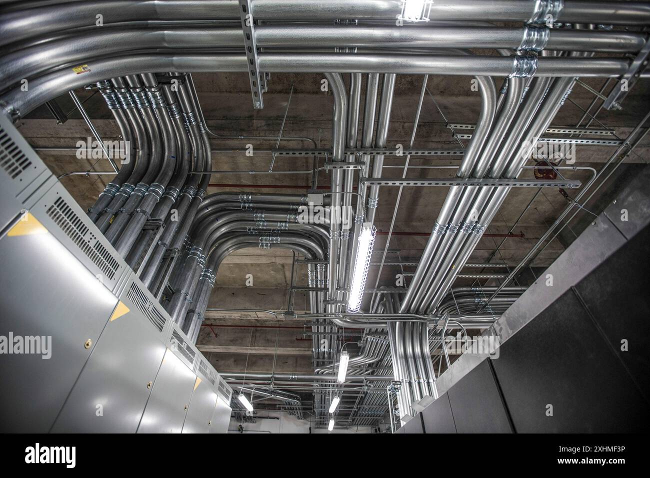 Electrical fixtures hi-res stock photography and images - Alamy