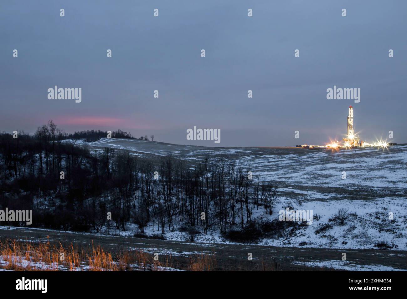 Drilling for oil in Ohio Stock Photo - Alamy
