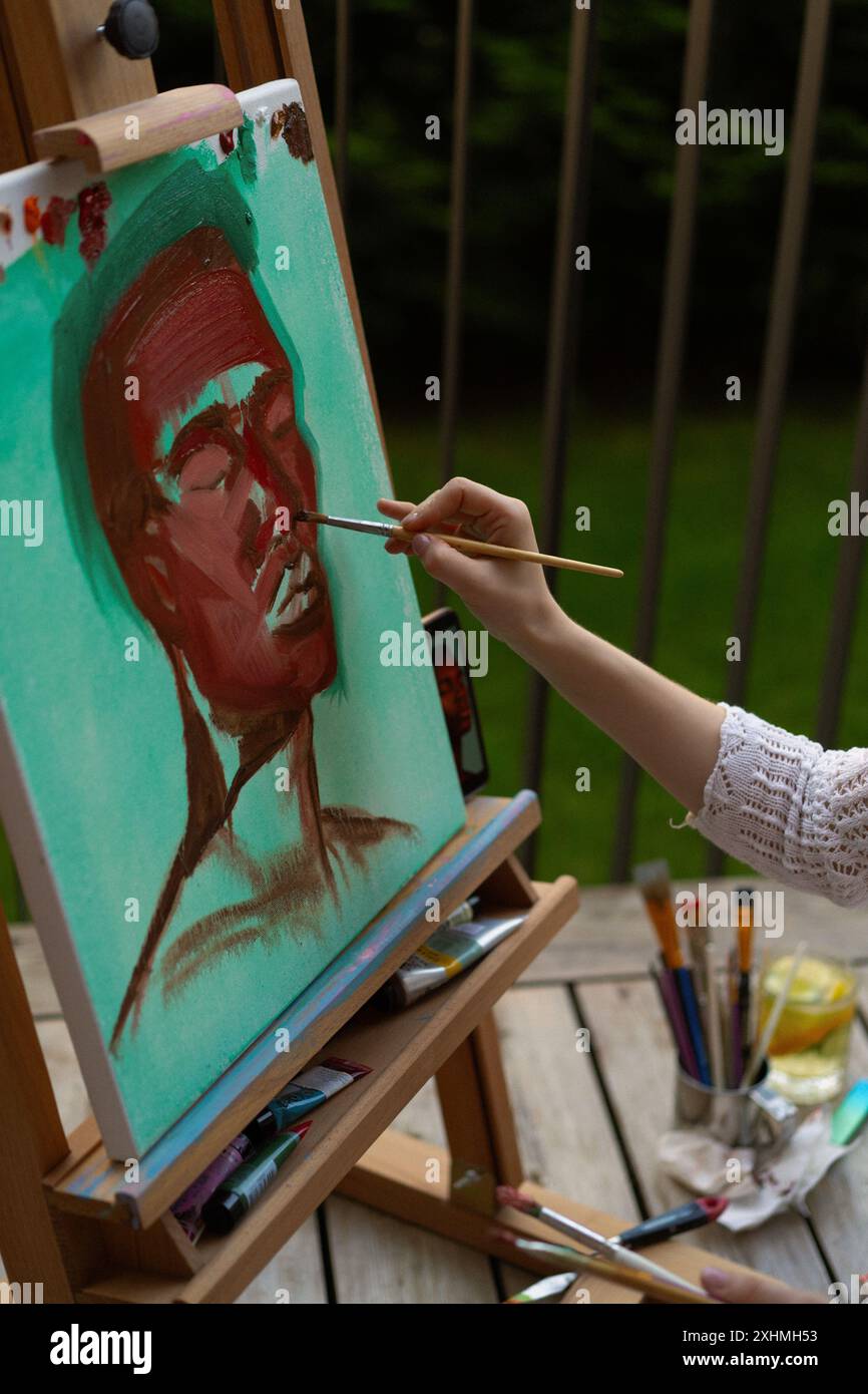 Draw with an easel hi-res stock photography and images - Alamy