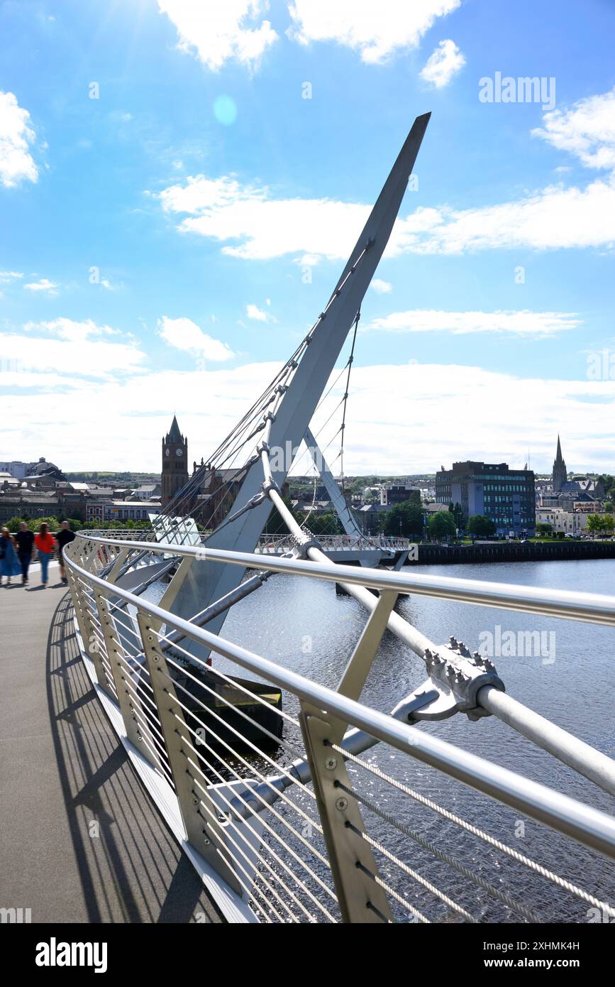 The Peace Bridge Derry Northern Ireland Stock Photo - Alamy