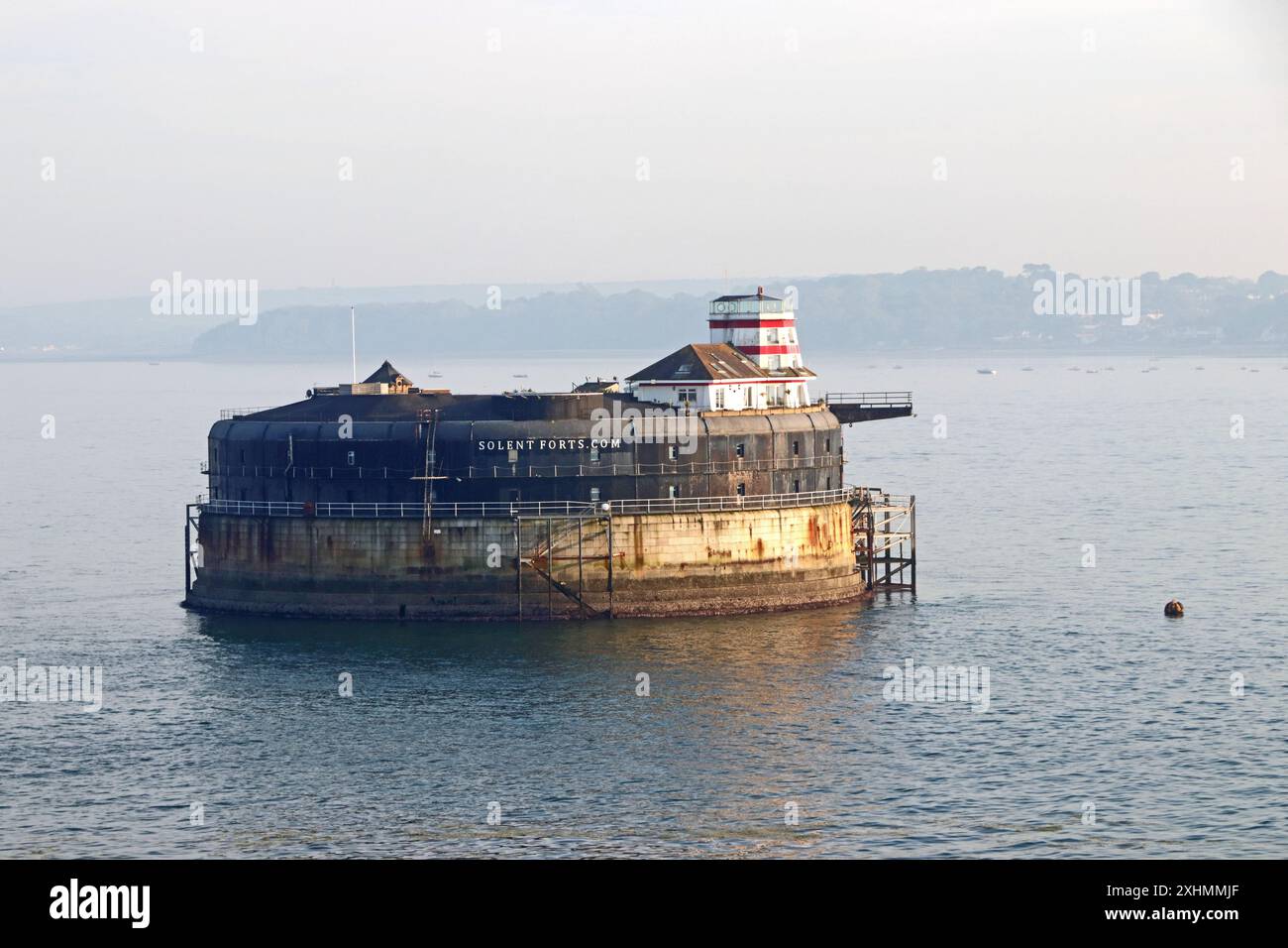 No Man's Fort in Solent estuary Stock Photo - Alamy