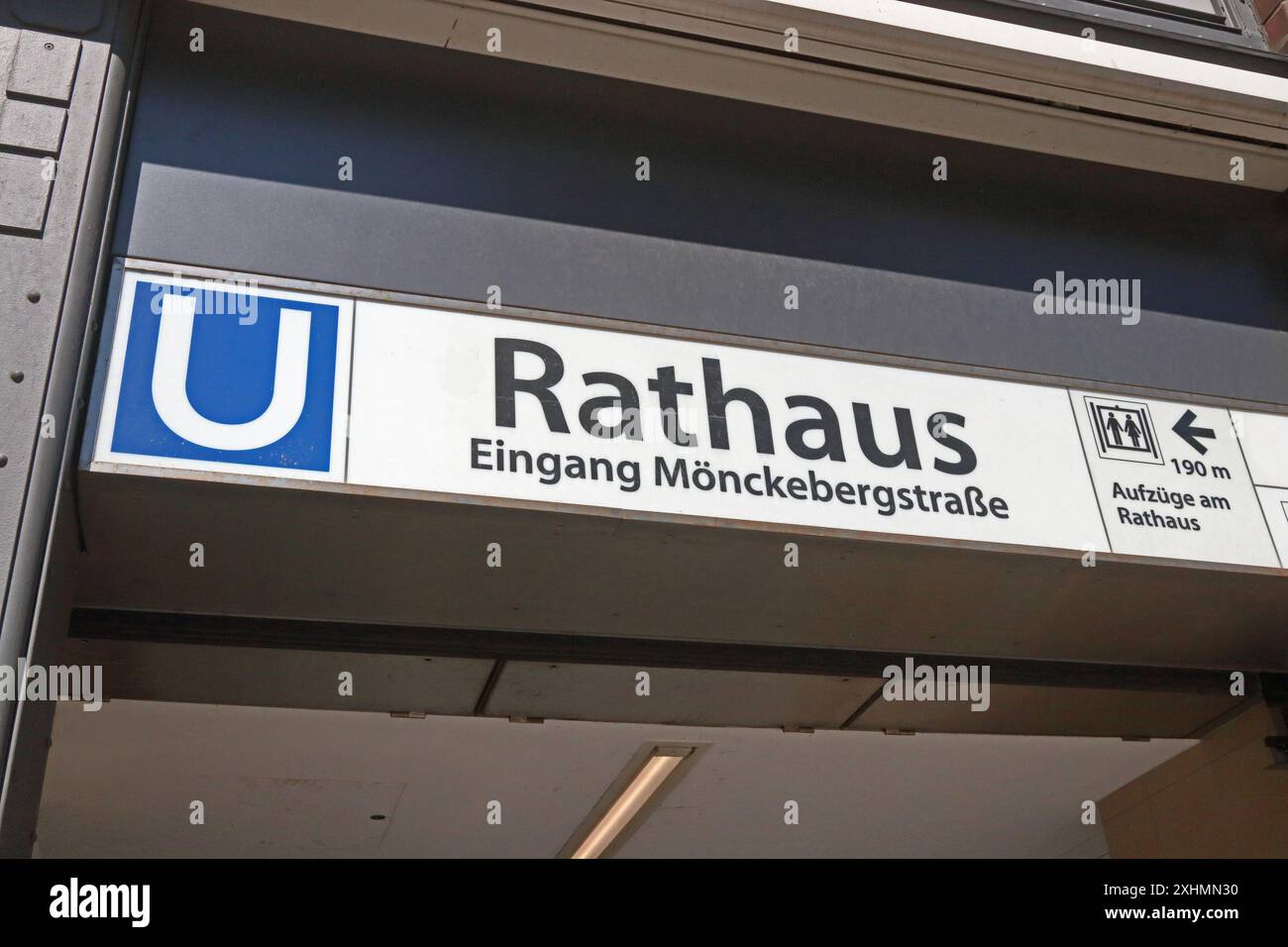 U bahn underground railway station hi-res stock photography and images ...