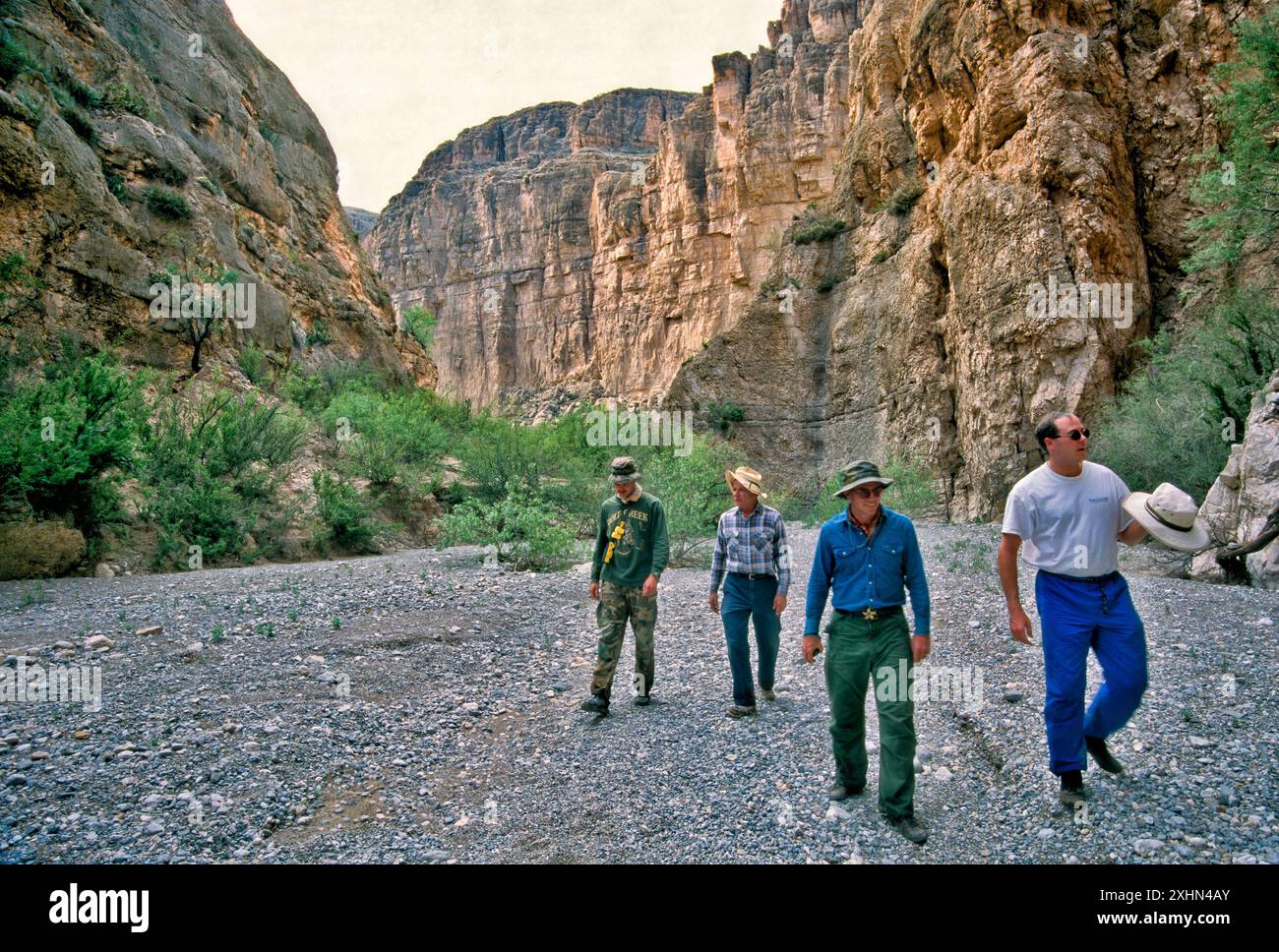 Canoeists exploring side canyon, off Boquillas Canyon, in Sierra del ...