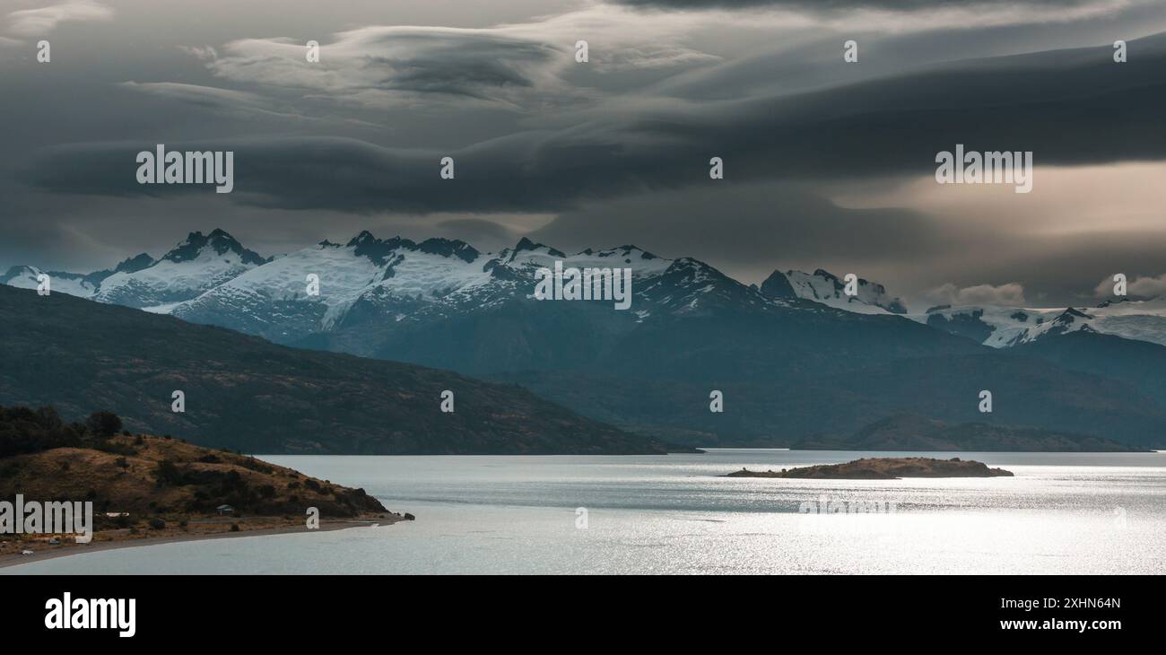 General Carrera Lake, Carretera Austral, Patagonia - Chile. Beautiful ...