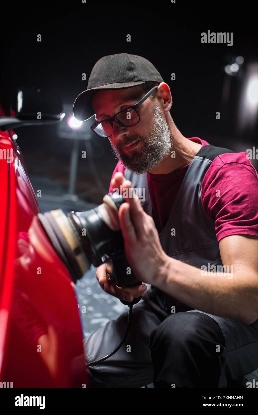 Vehicle defects hi-res stock photography and images - Alamy