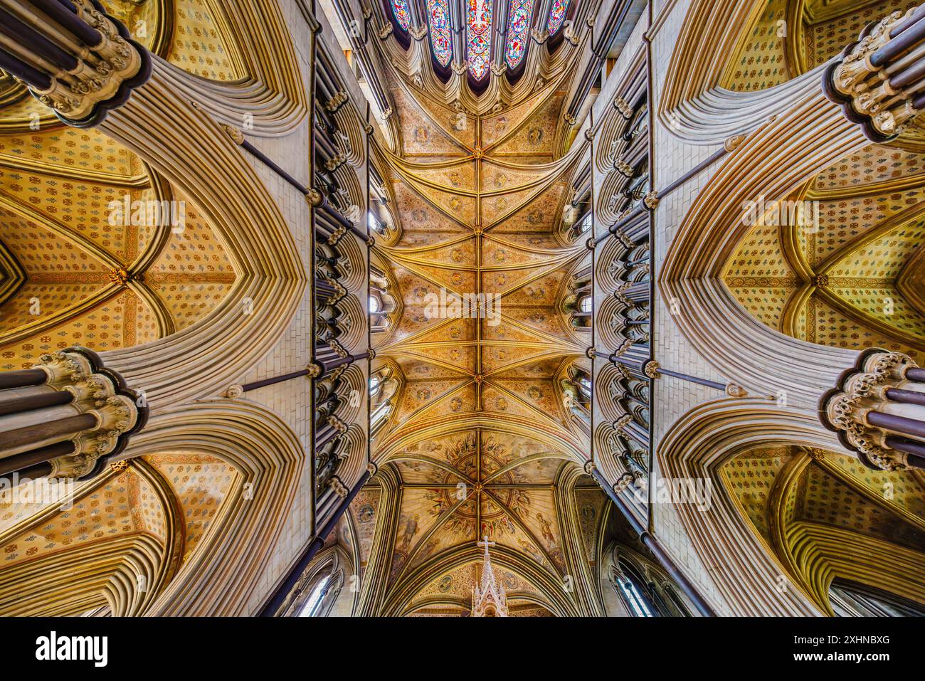 The magnificent ceiling in the Lady Chapel in Worcester Cathedral quire ...