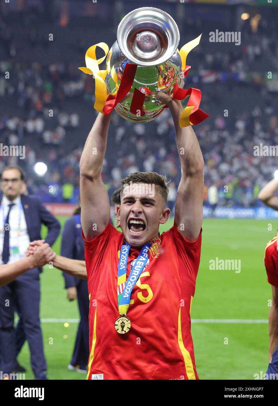England euro 2024 trophy hi-res stock photography and images - Alamy