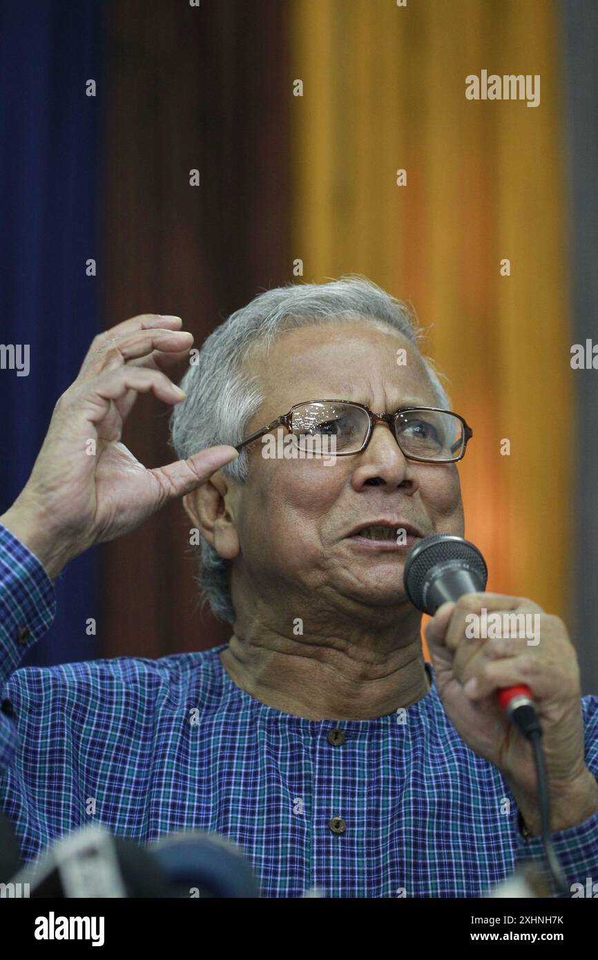 Nobel Laureate Professor DR. Muhammad Yunus speaks at a press ...