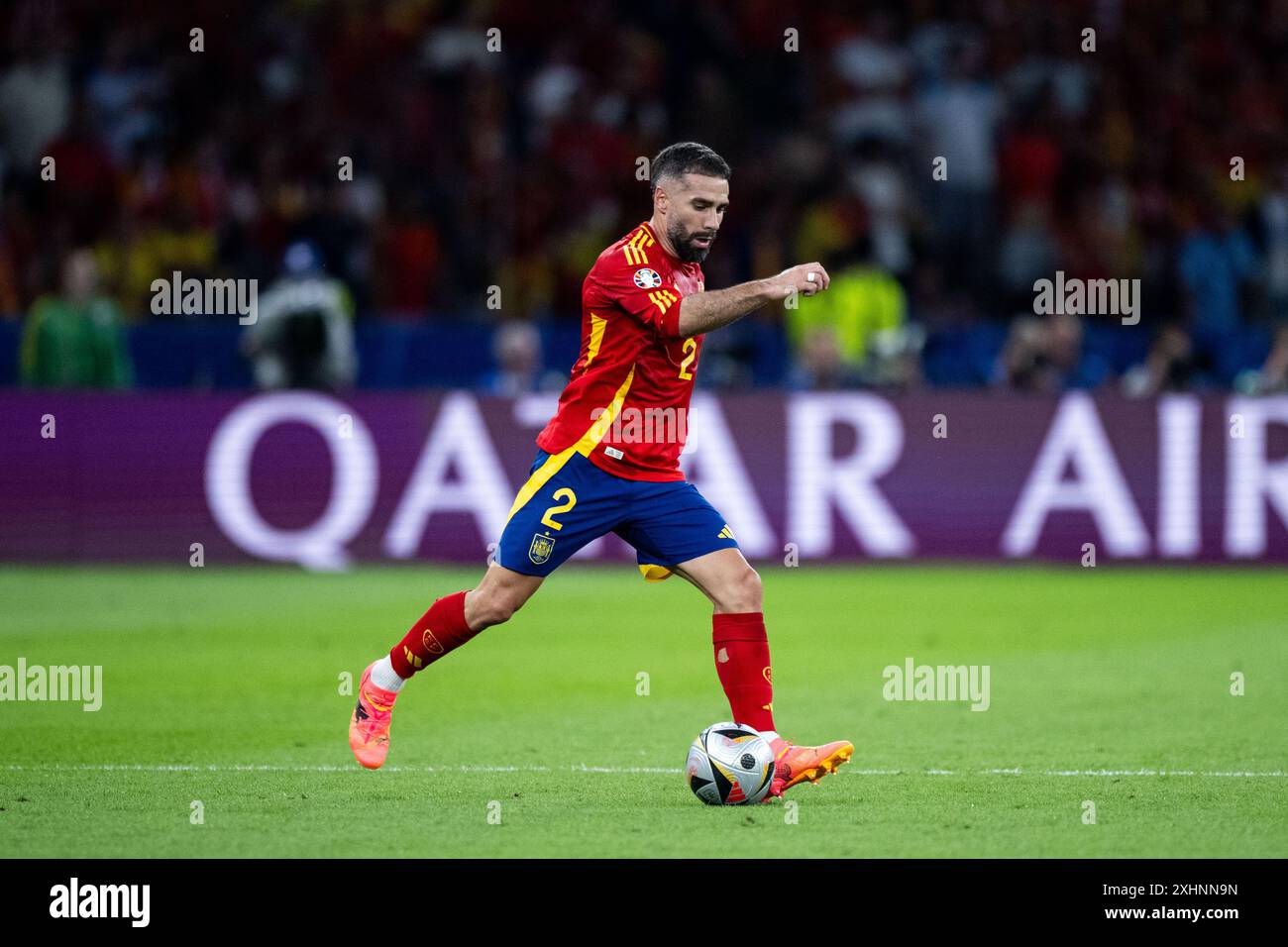 Daniel Carvajal (Spanien, #02) am Ball, GER, Spain (ESP) vs England ...