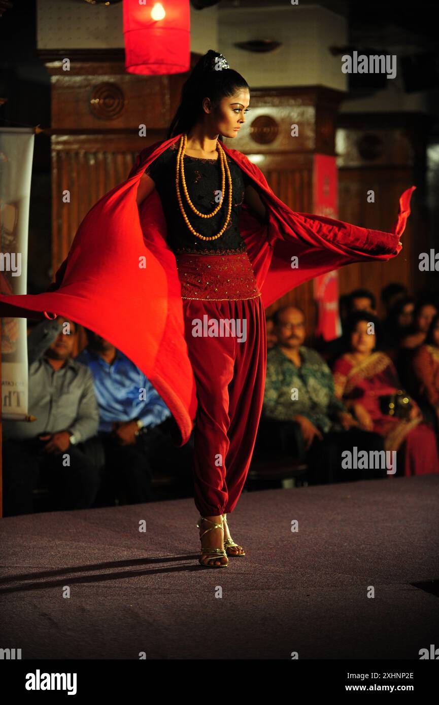 Fashion ramp photographer hi-res stock photography and images - Alamy