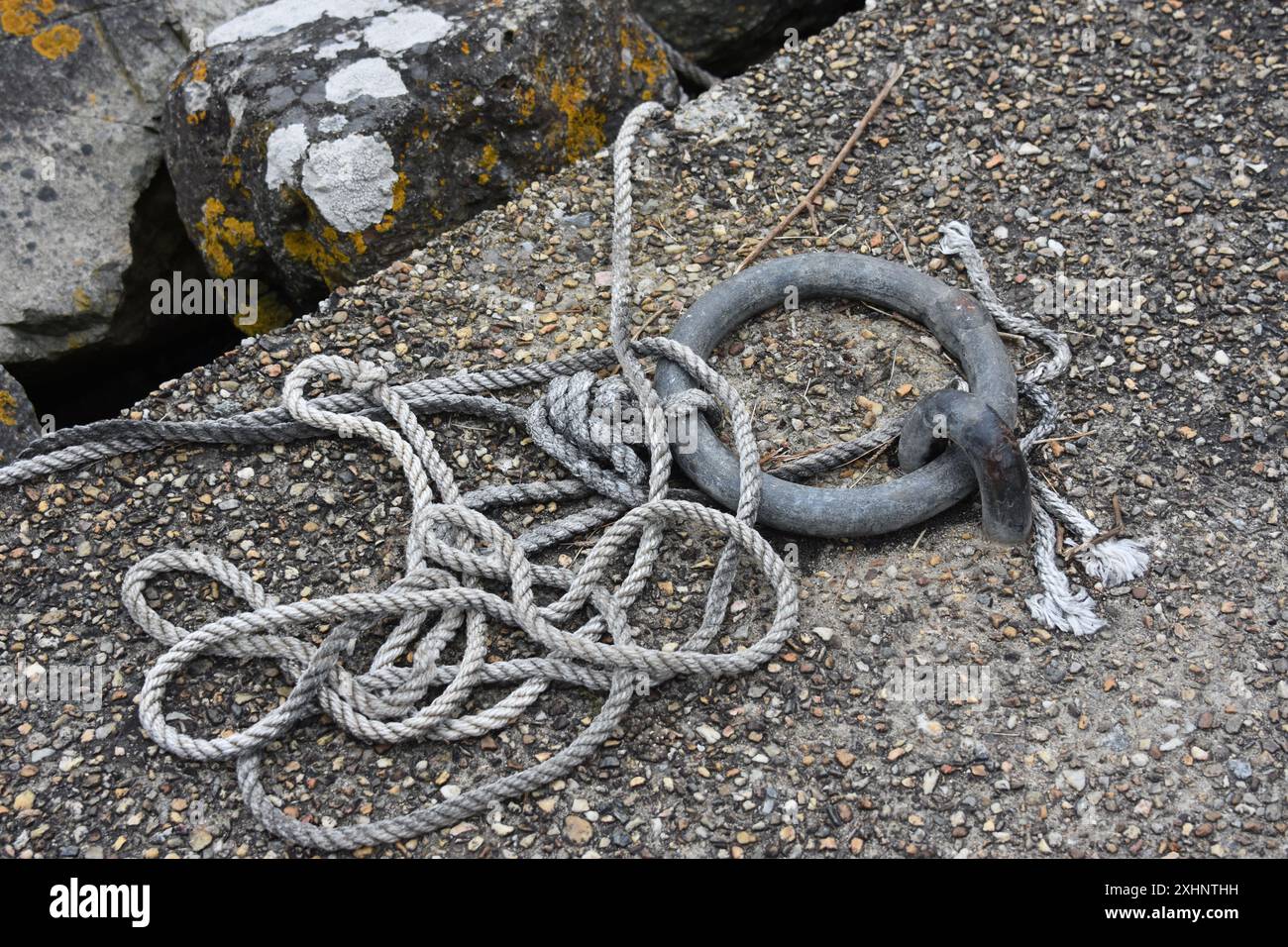 rope hanging from a ring, Beauty of golf Of Morbihan, Brittany. France ...