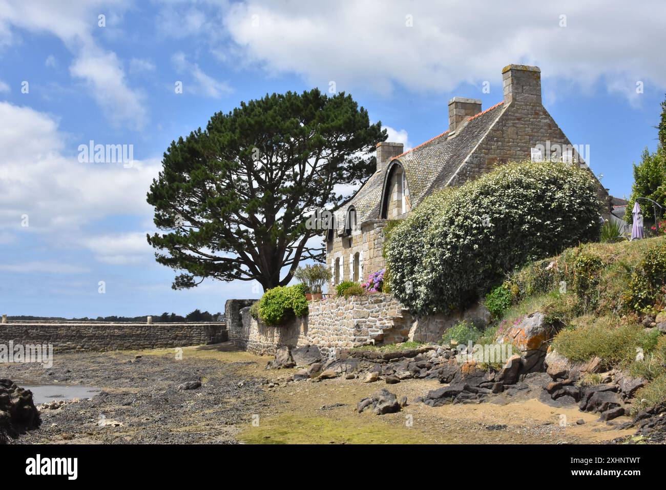 Typical village of brittany hi-res stock photography and images - Alamy