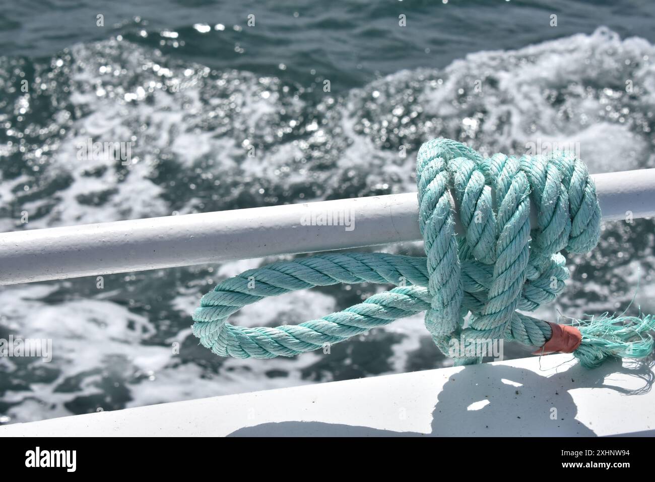 sailor's knot of a green rope on the sun. Beauty of golf Of Morbihan ...