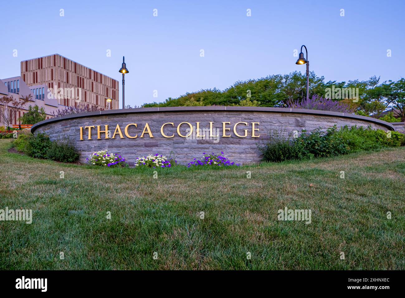 Ithaca, New York - July 13, 2024: Photo of stone Ithaca College entrance sign Stock Photo - Alamy