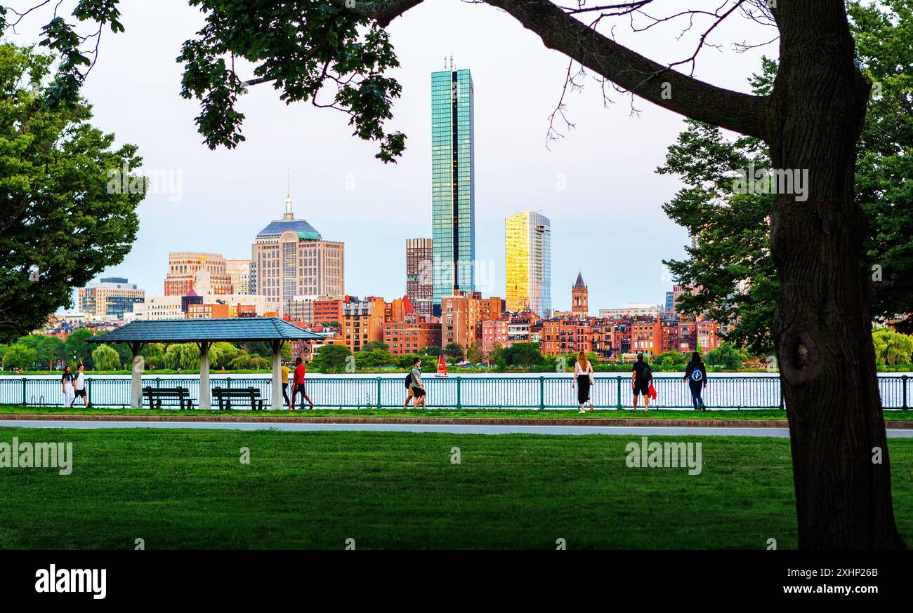 Cambridge, Massachusetts. People walking on the Cambridge side of the ...