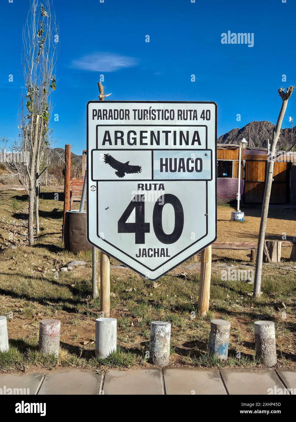 Route 40 sign hi-res stock photography and images - Alamy