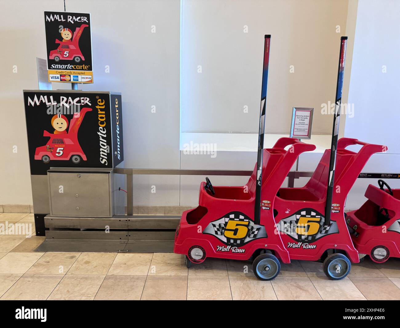 Strollers for children hi-res stock photography and images - Alamy