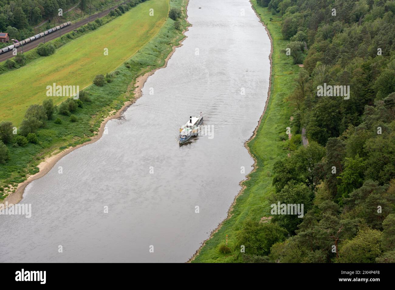 Slowly moving river green forest hi-res stock photography and images ...