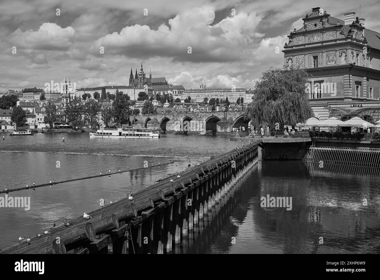 Cityscape view of Prague castle, Vltava river and Mala strana district ...