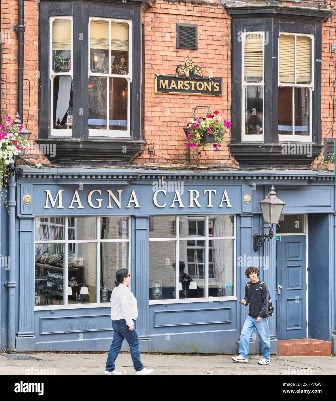 Magna carta house hi-res stock photography and images - Alamy