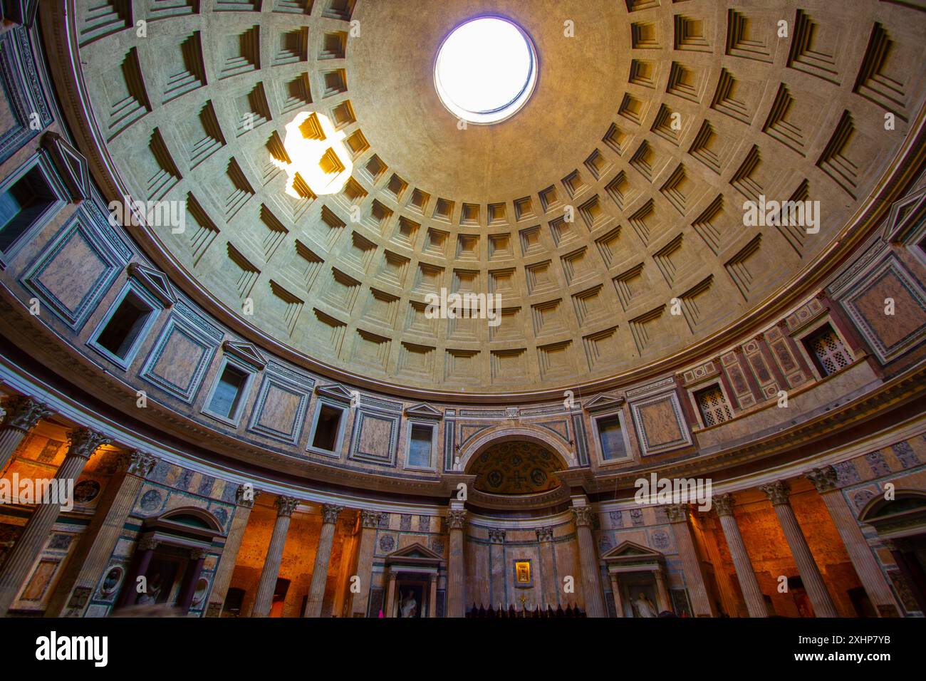 Central opening of the dome hi-res stock photography and images - Alamy