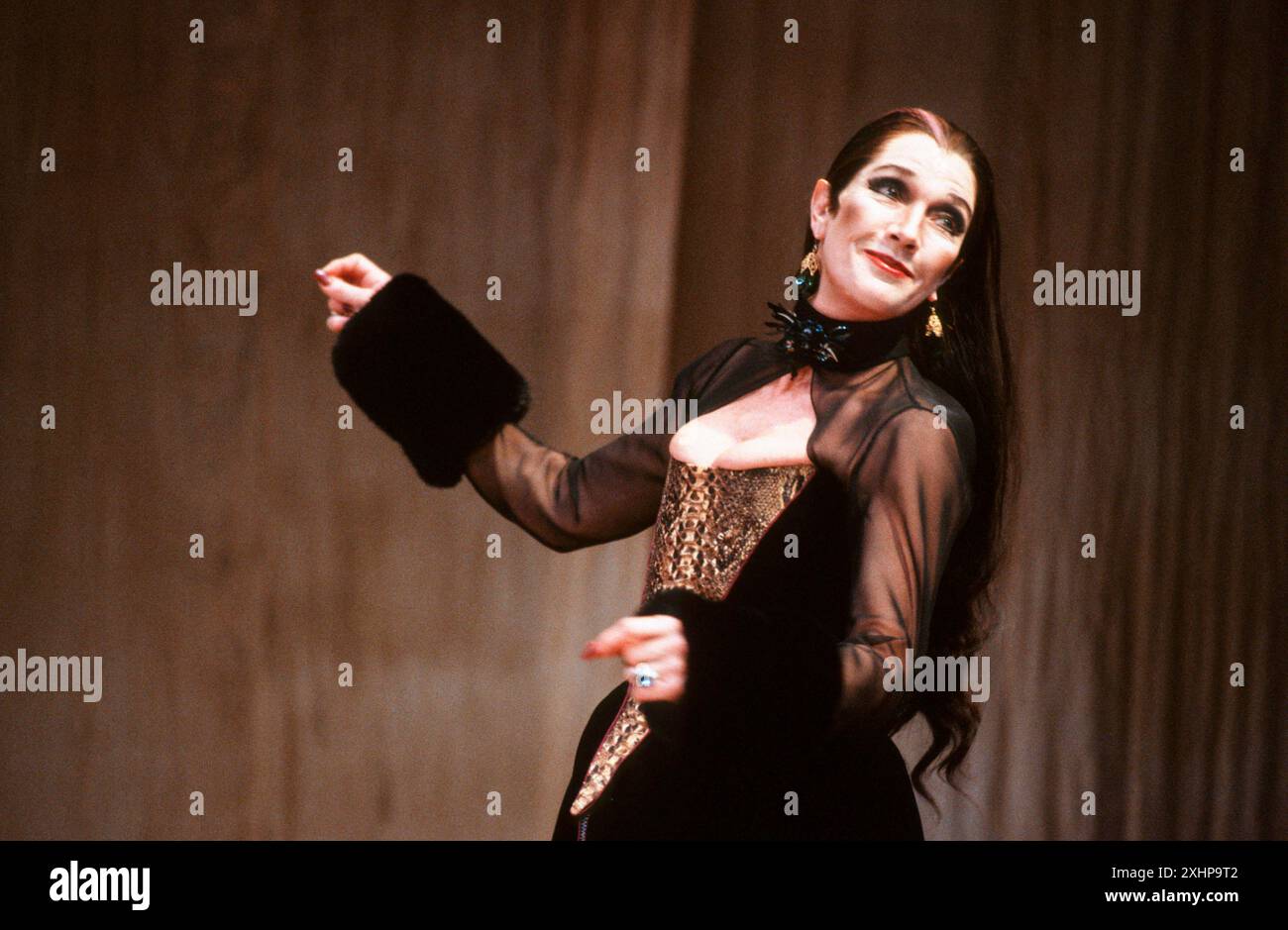 Linda Marlowe (Lady Gimcrack) in THE VIRTUOSO by Thomas Shadwell at the ...