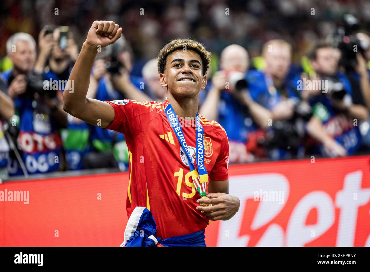 Lamine yamal celebration hi-res stock photography and images - Alamy