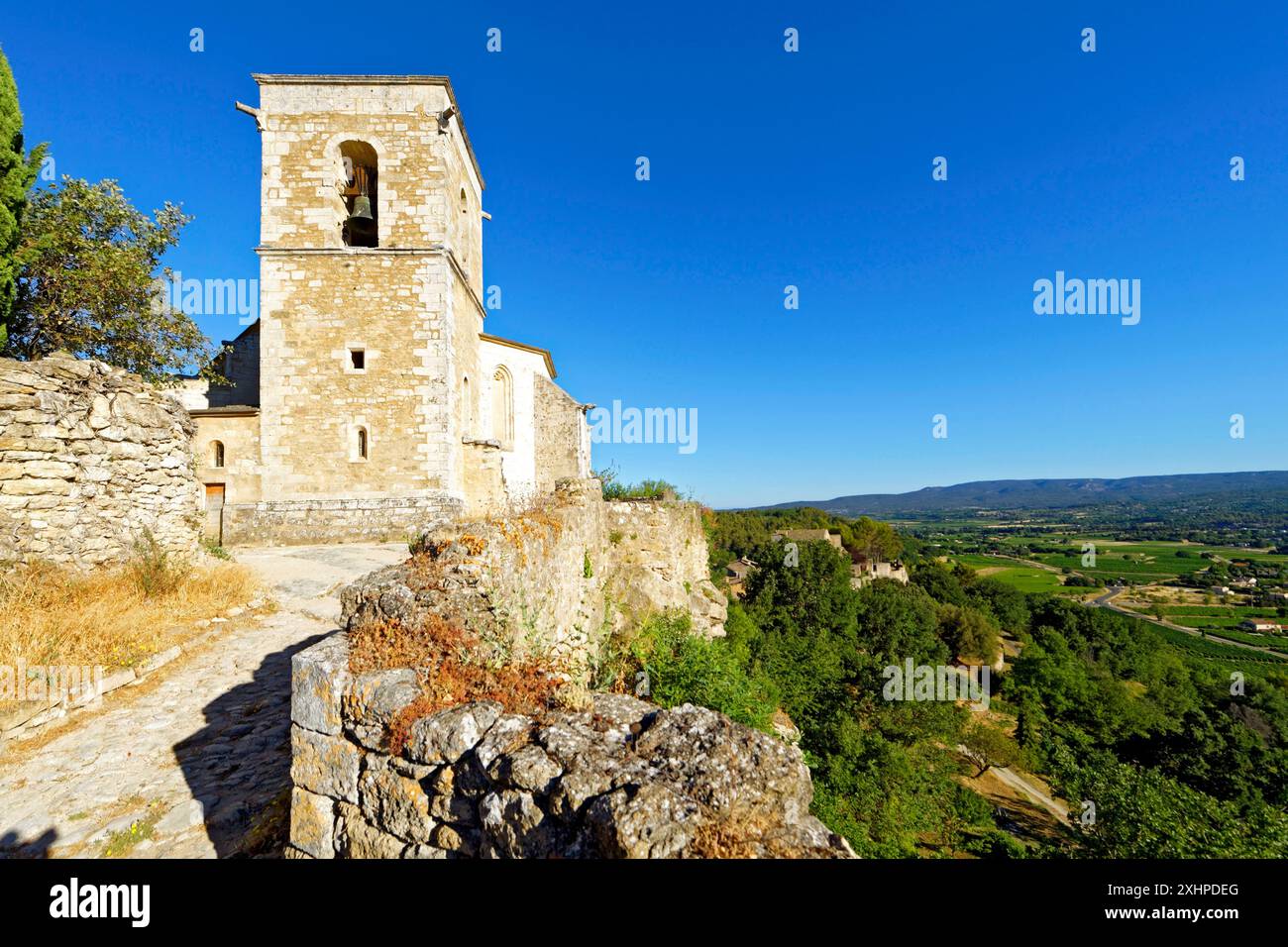 France, Vaucluse, Luberon regional nature park, Menerbes, labelled Les ...