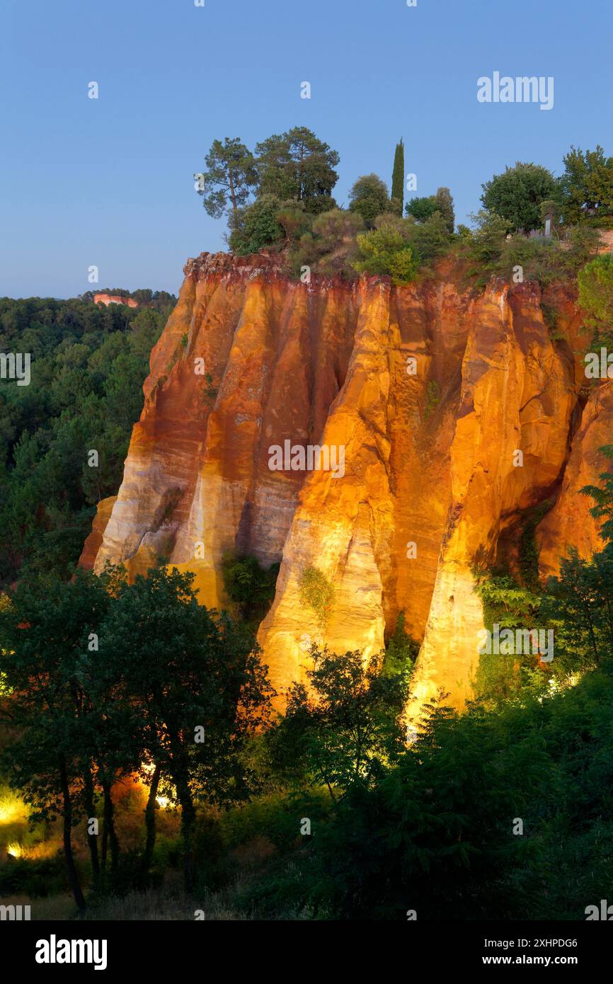 France, Vaucluse, regional natural park of Luberon, Roussillon, labeled ...