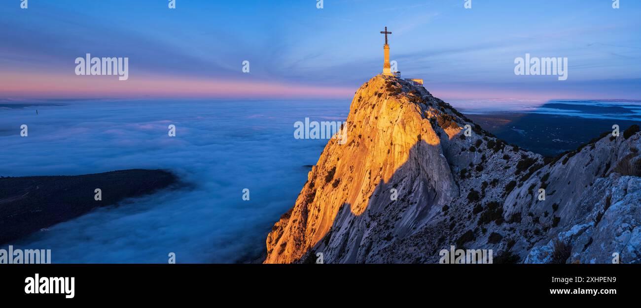 France, Bouches du Rhone, Pays d'Aix, Grand Site Sainte Victoire ...