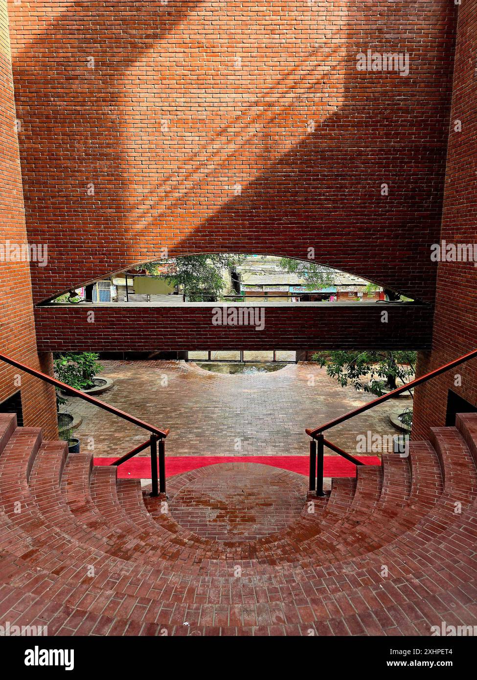 Dhaka library hi-res stock photography and images - Alamy