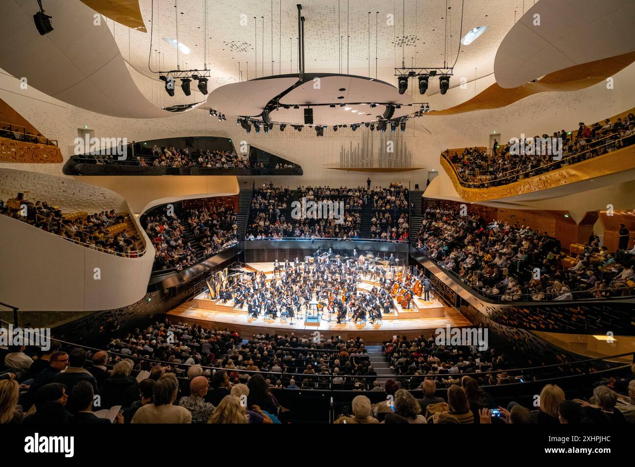 Pierre boulez symphony hall hi-res stock photography and images - Alamy