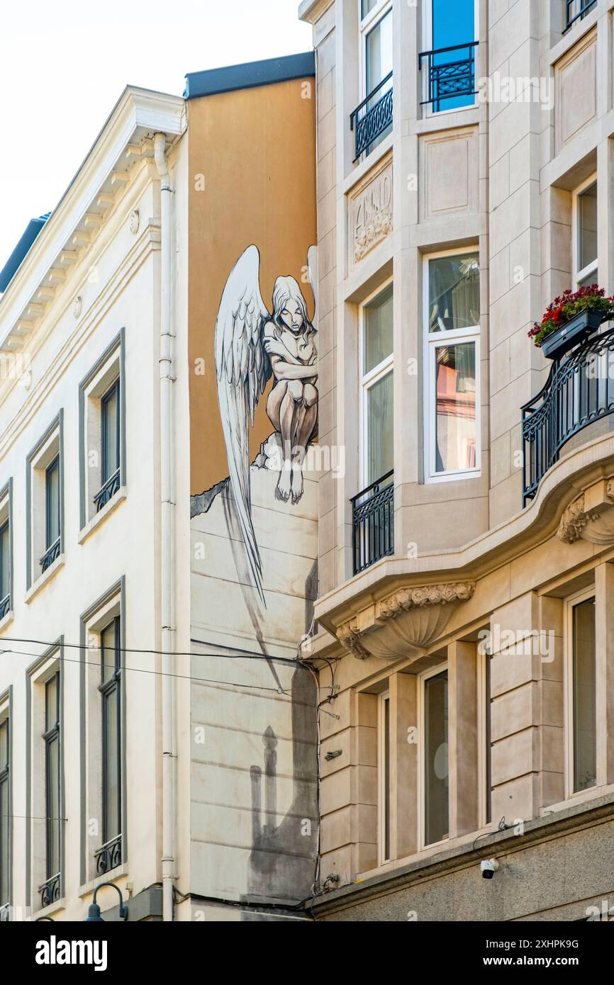 Belgium, Brussels, historic center, Rue des Chartreux, wall painted ...
